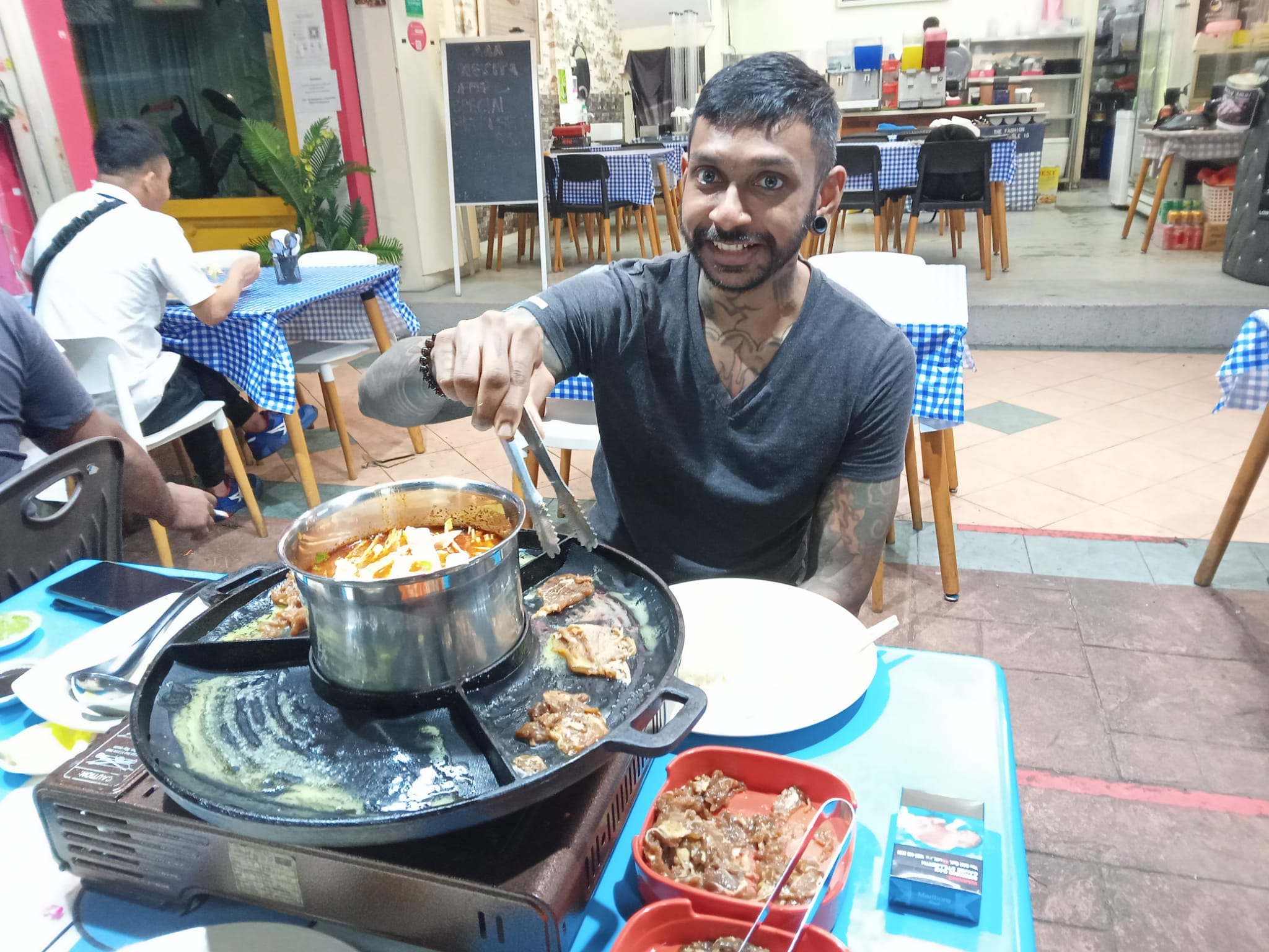 AAA Mokita Chill & Thrill Restaurant @ 552 Macpherson Road