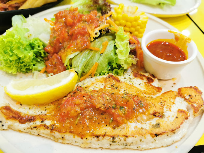 The Manhattan Fish Market @ CES Centre