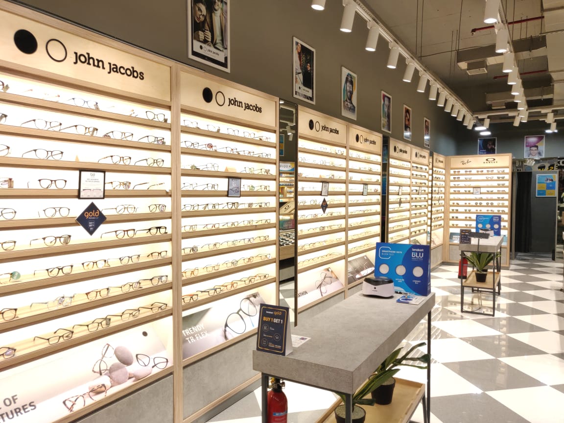 Lenskart @ Jewel Changi Airport